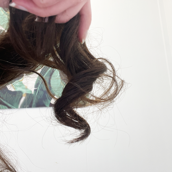 Hoe kom je af van pluizig haar bij krullen? | CurlyTools